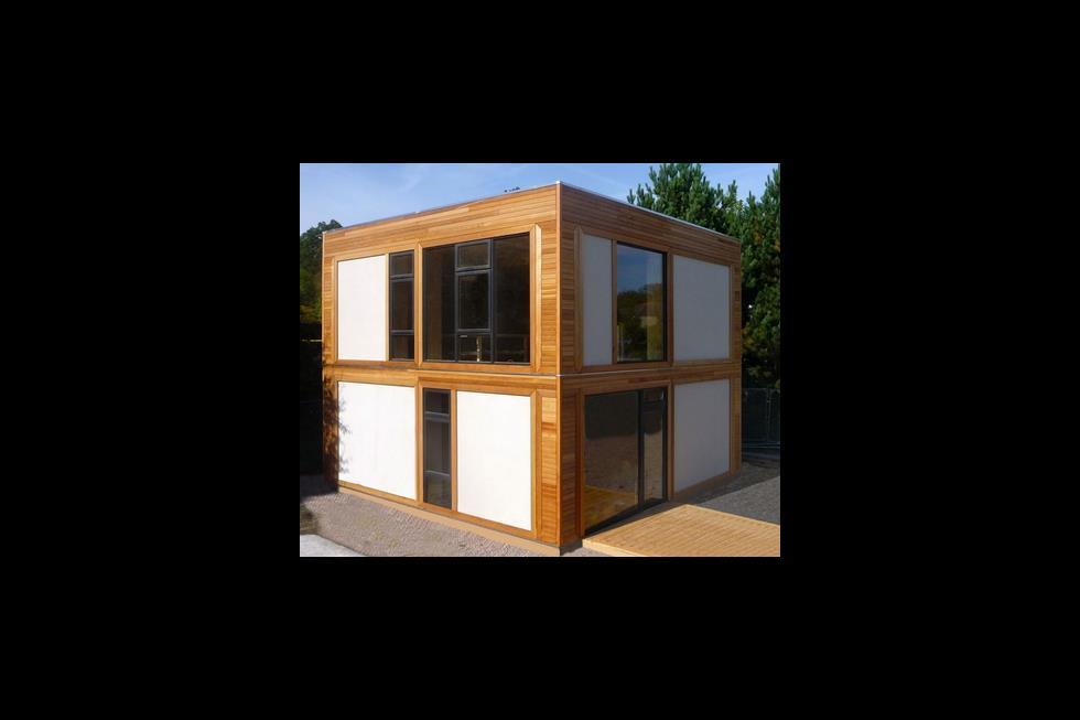 Kevin McCloud unveils protoype straw house | News | Building